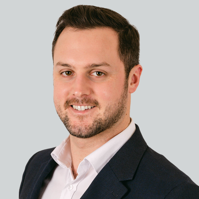 Howie Sacks and Henry LLP | Toronto Law Firm